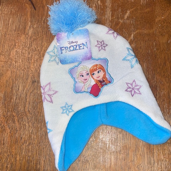 Disney | Jackets & Coats | Nwt Disneys Frozen Elsa Anna Winter Hat ...